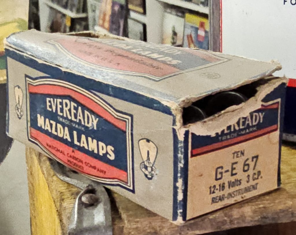 Eveready Mazda Lamps G-E 67 Box Cardboard Box 9 Bulbs