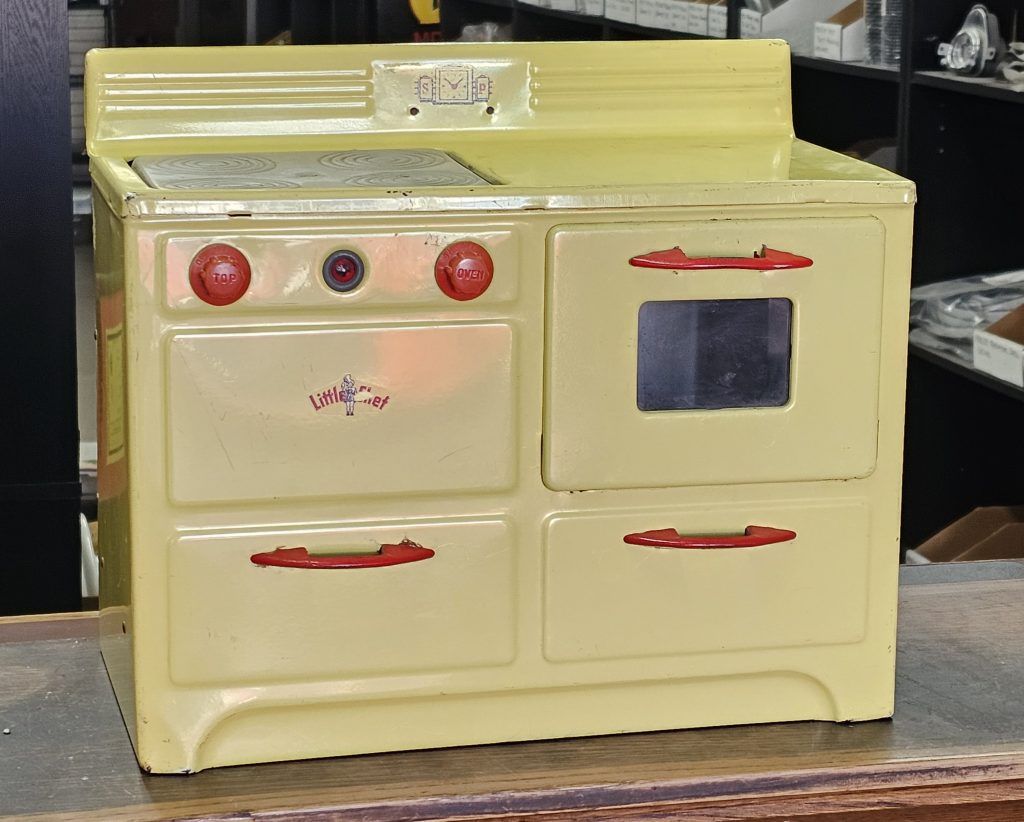 Little Chef Electric Toy Stove Oven Yellow 1950s Original