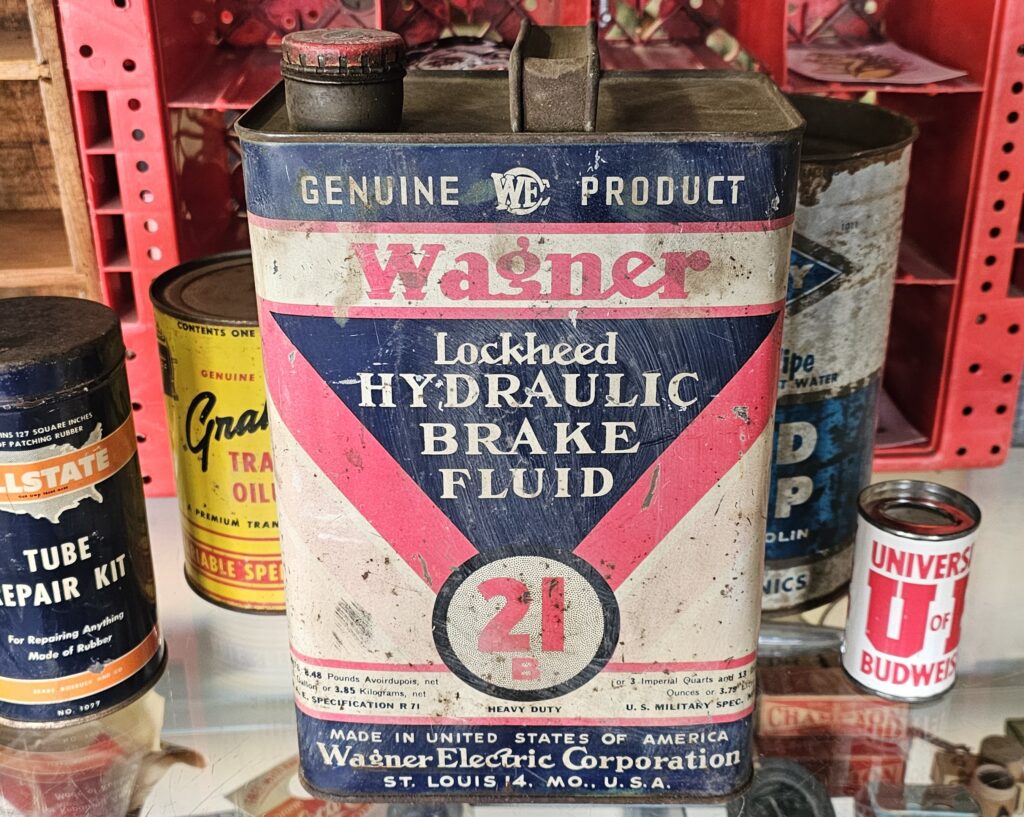 Wagner Lockheed Brake Fluid Can Gallon Early Style Bail Cap