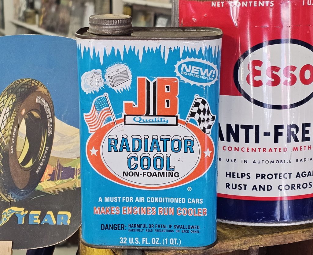 Justice Bros Radiator Cool Can Quart Minor Scratches FULL